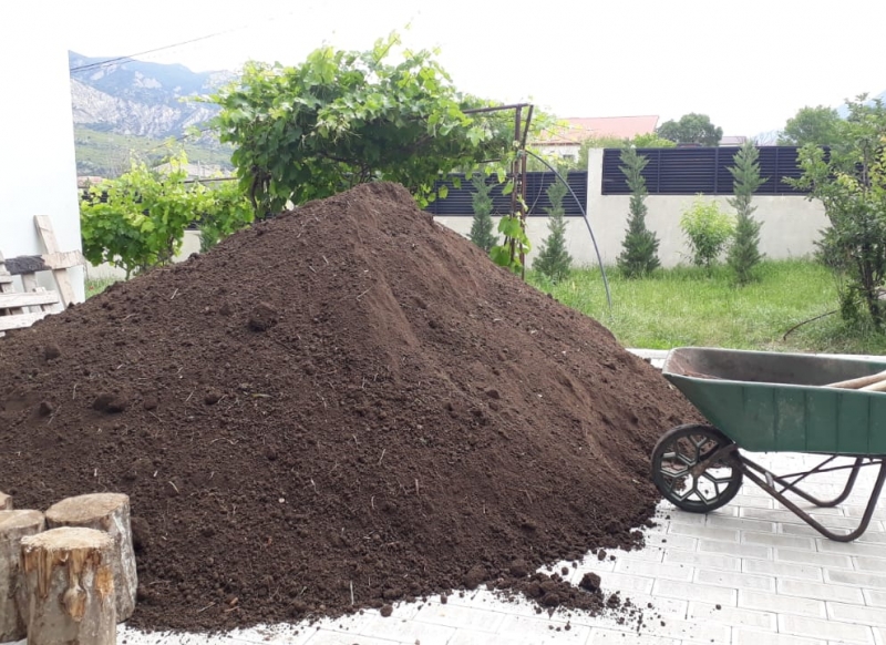 Masteron.ge - ყველა ხელოსანი და მასალა ერთ სივრცეში - შავი მიწა - ნოყიერი ნიადაგი, სხვა სპეც ...